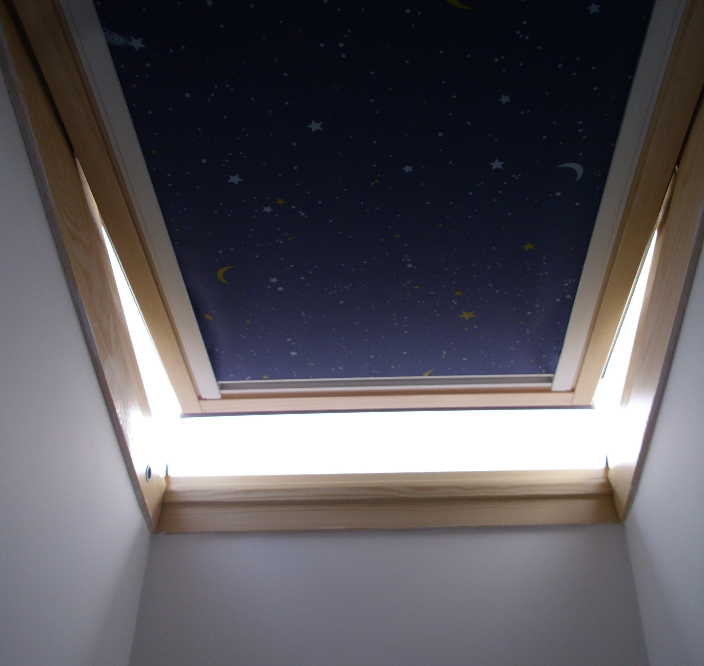 Ferestre de mansarda VELUX - Tigla metalica